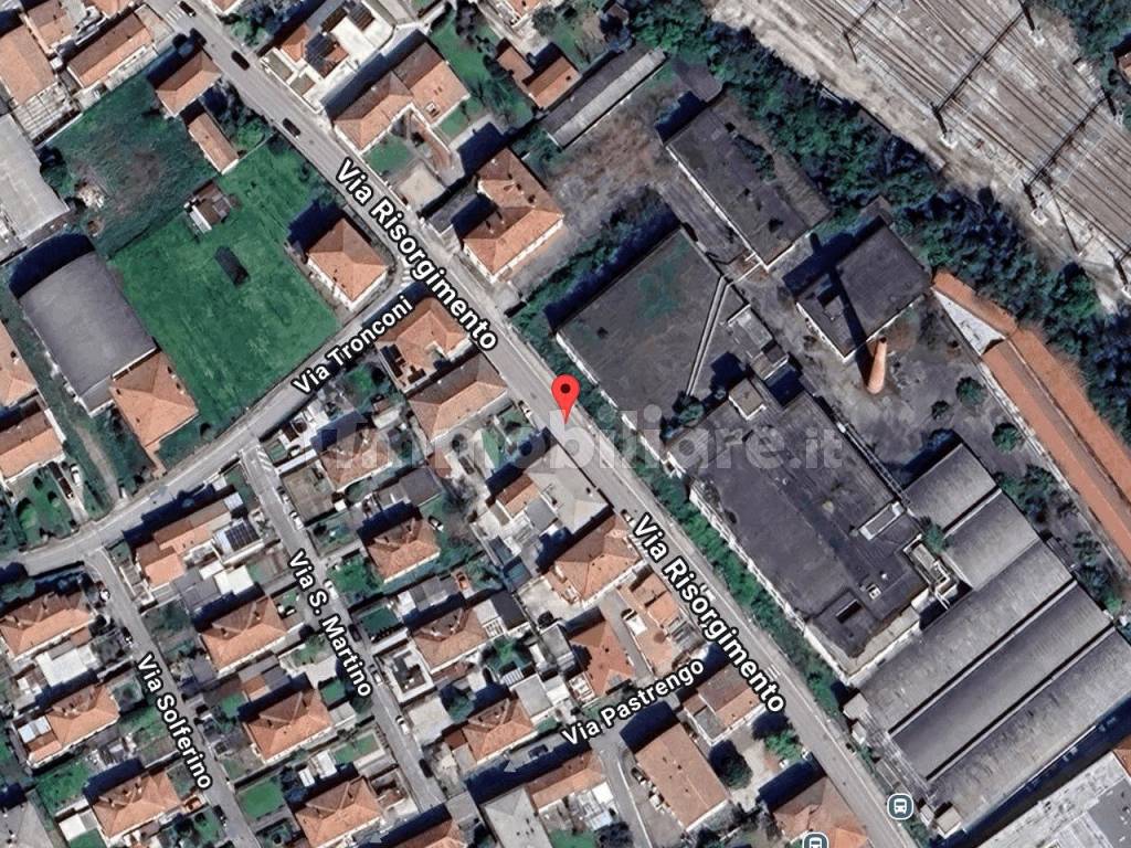 Asta per negozio, via Risorgimento - 31044 Montebelluna, Centro ...