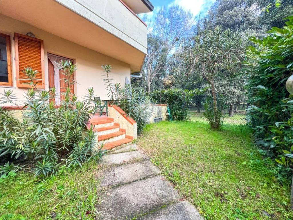 Vendita Appartamento Massa. Quadrilocale in via Firenze 39. Buono stato ...