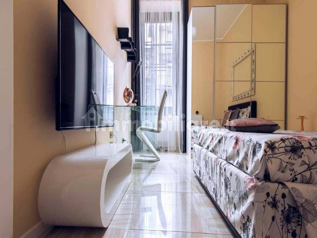 Stanza in affitto in Appartamento, affittasi camera viale Nazario Sauro ...