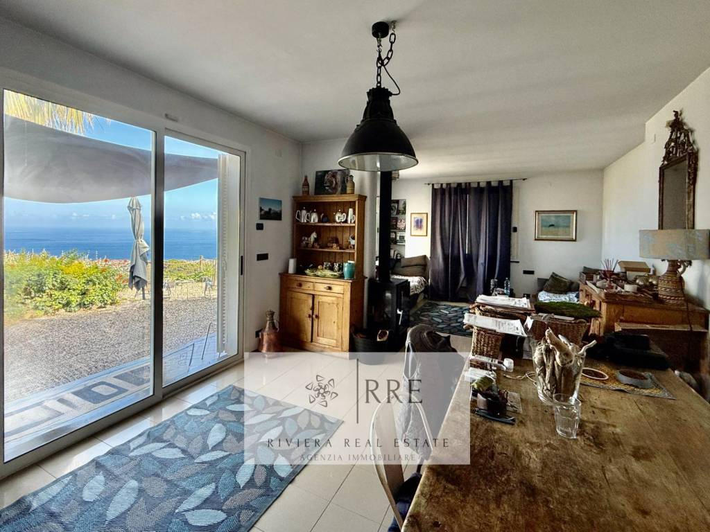 Vendita Villa unifamiliare in via Costa Lupara Alassio. Ottimo stato ...