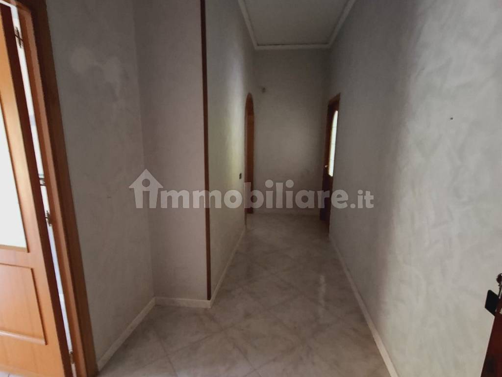 Vendita Appartamento Napoli. Trilocale in via San Gennaro Agnano. Buono ...