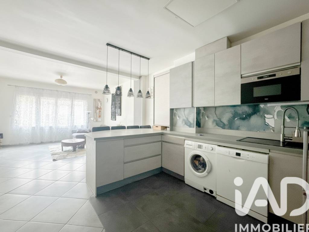 Vendita Appartamento Issy-les-Moulineaux. Bilocale, Con balcone, rif ...