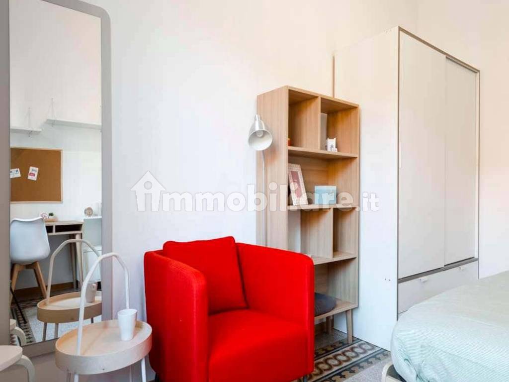 Stanza in affitto in Appartamento, affittasi camera via Carmagnola, Milano