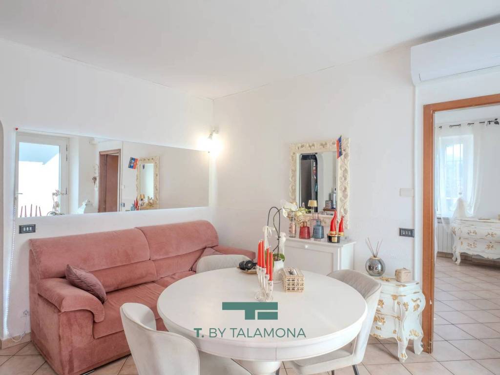 Vendita Appartamento Germignaga. Buono stato, piano terra ...