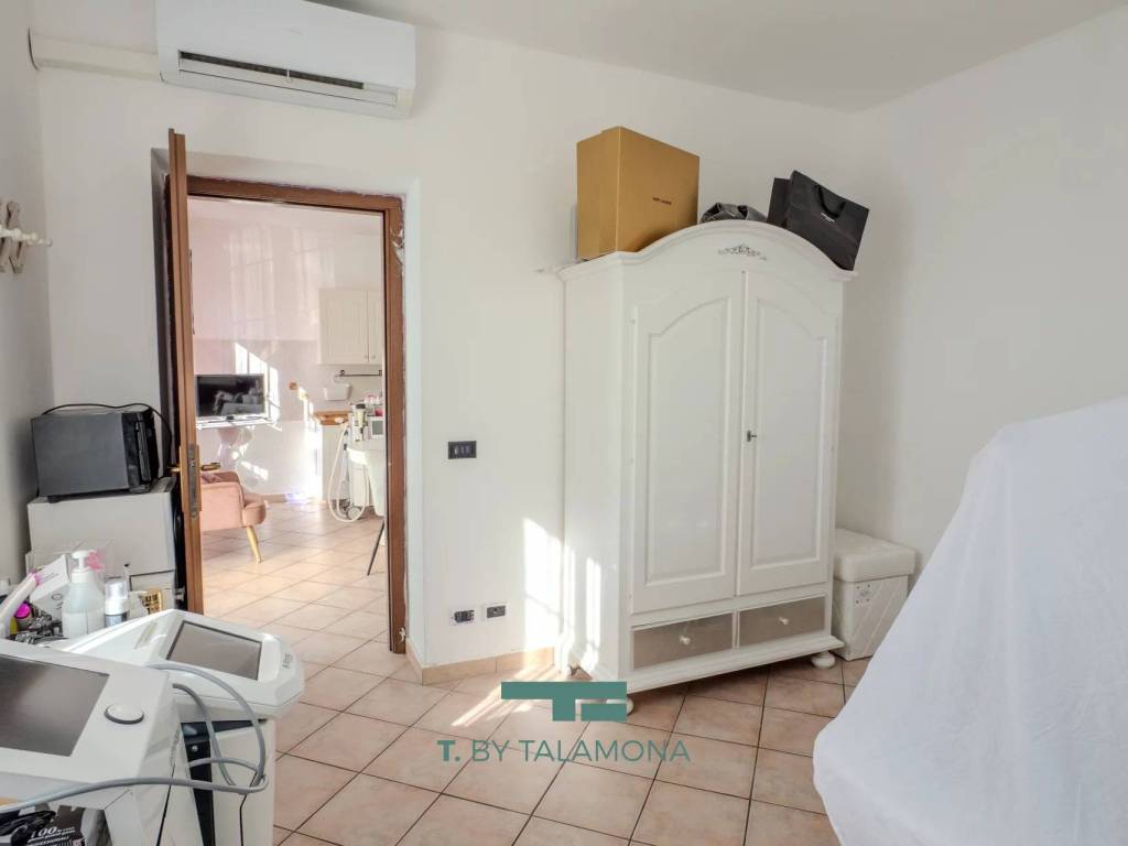 Vendita Appartamento Germignaga. Buono stato, piano terra ...