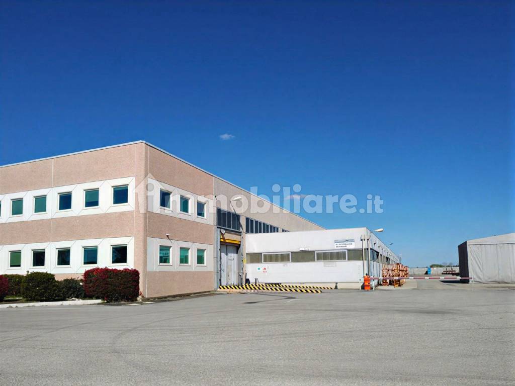 Magazzino - Deposito viale Adriatico 9, Masi Torello, Rif. 125699675 ...