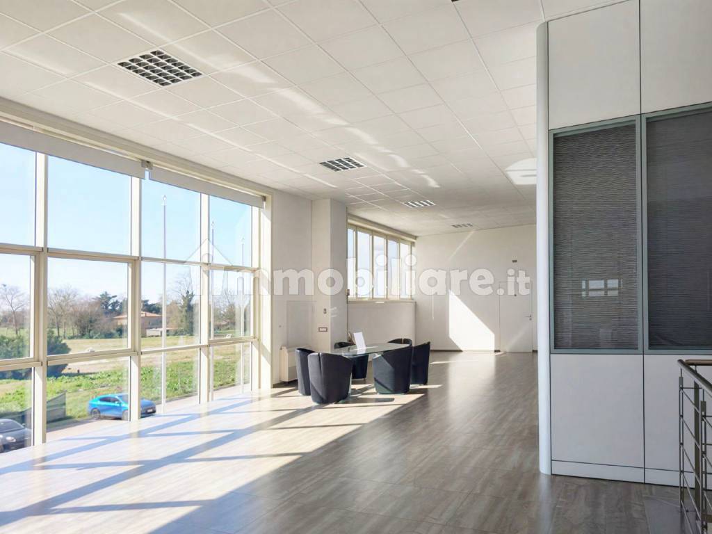 Magazzino - Deposito viale Adriatico 9, Masi Torello, Rif. 125699675 ...