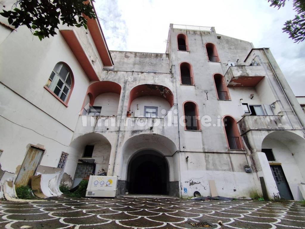 Palazzo - Edificio via Nazario Sauro, Scafati, Rif. 125700087 ...