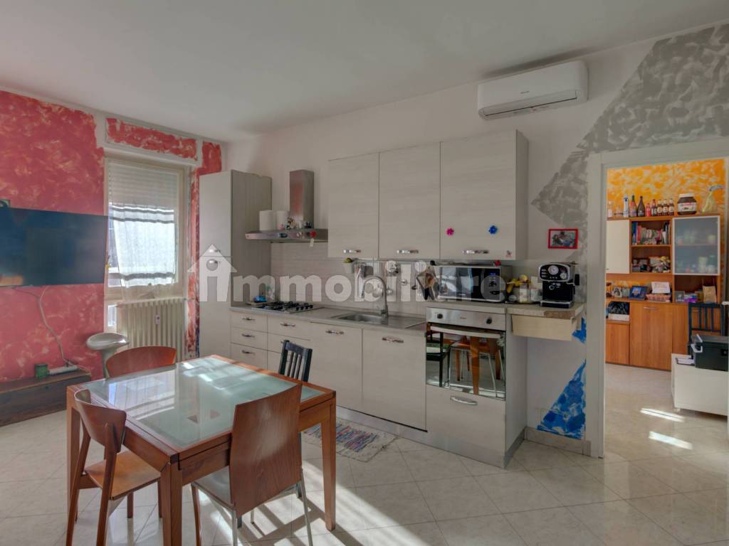 Vendita Appartamento in via Rubino 10. Torino. Buono stato, primo piano ...