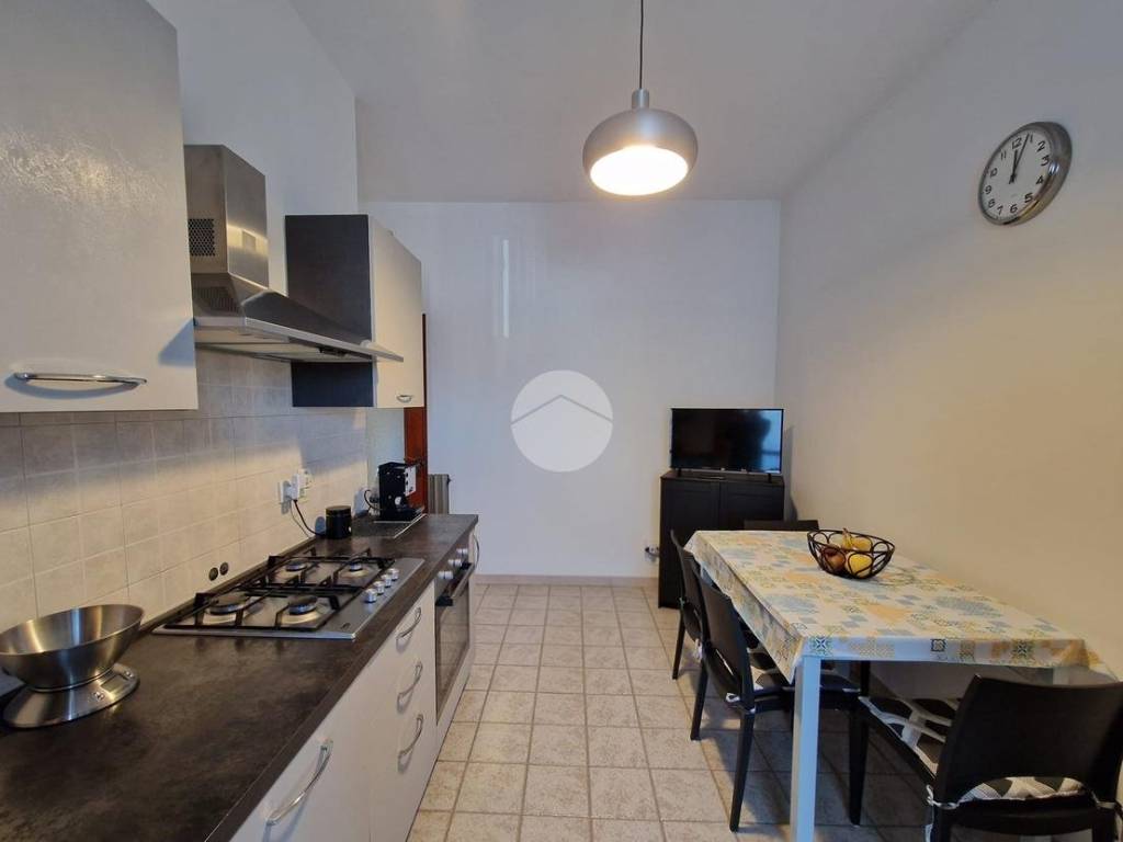 Vendita Appartamento Bra. Trilocale in via Ravello 15. Buono stato ...