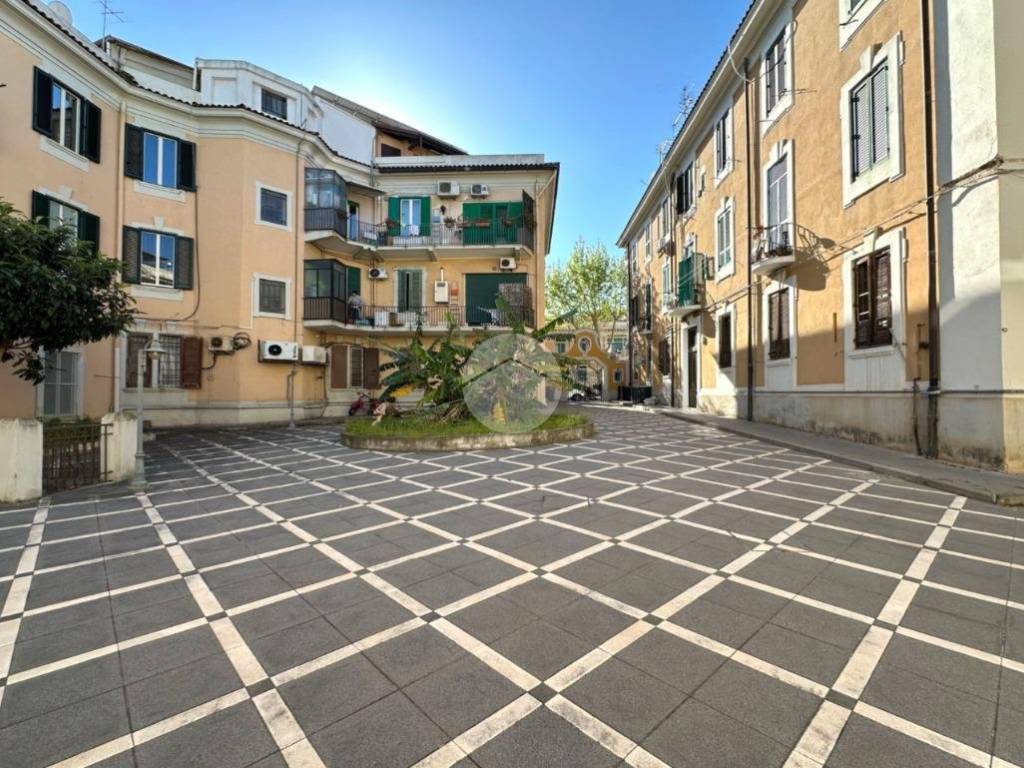 Vendita Appartamento in via Fata Morgana 20. Messina. Da ristrutturare ...