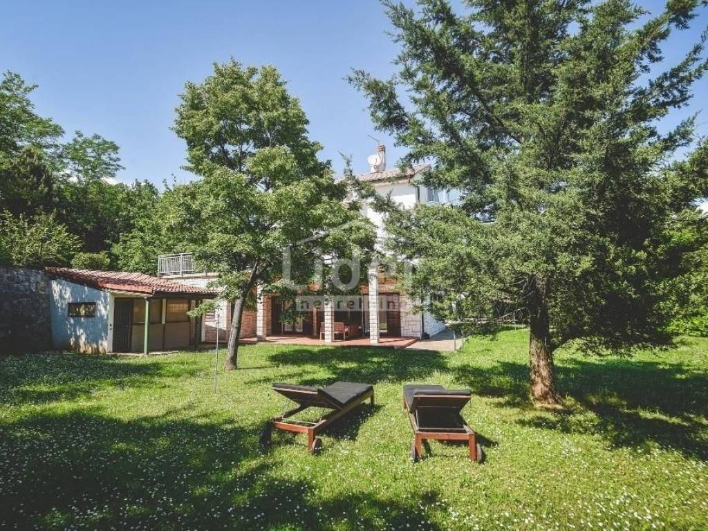 Vendita Terratetto unifamiliare Fiume. Posto auto, 330 m², rif. 125728939