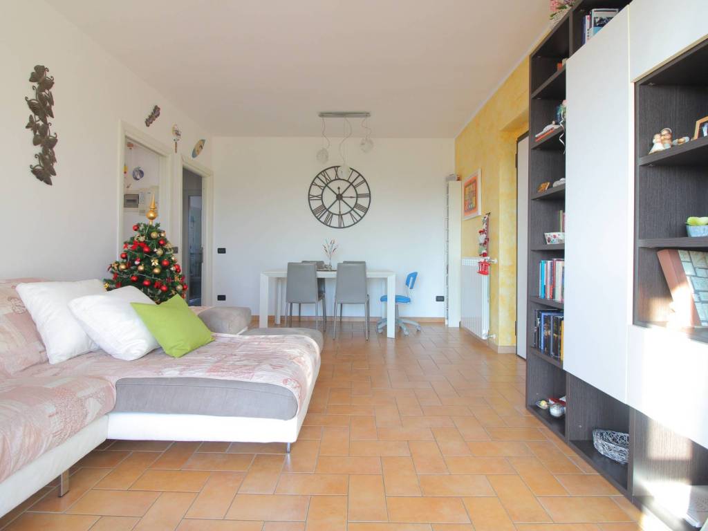 Vendita Appartamento Cava Manara. Trilocale in via Massimo D'Antona 2 ...