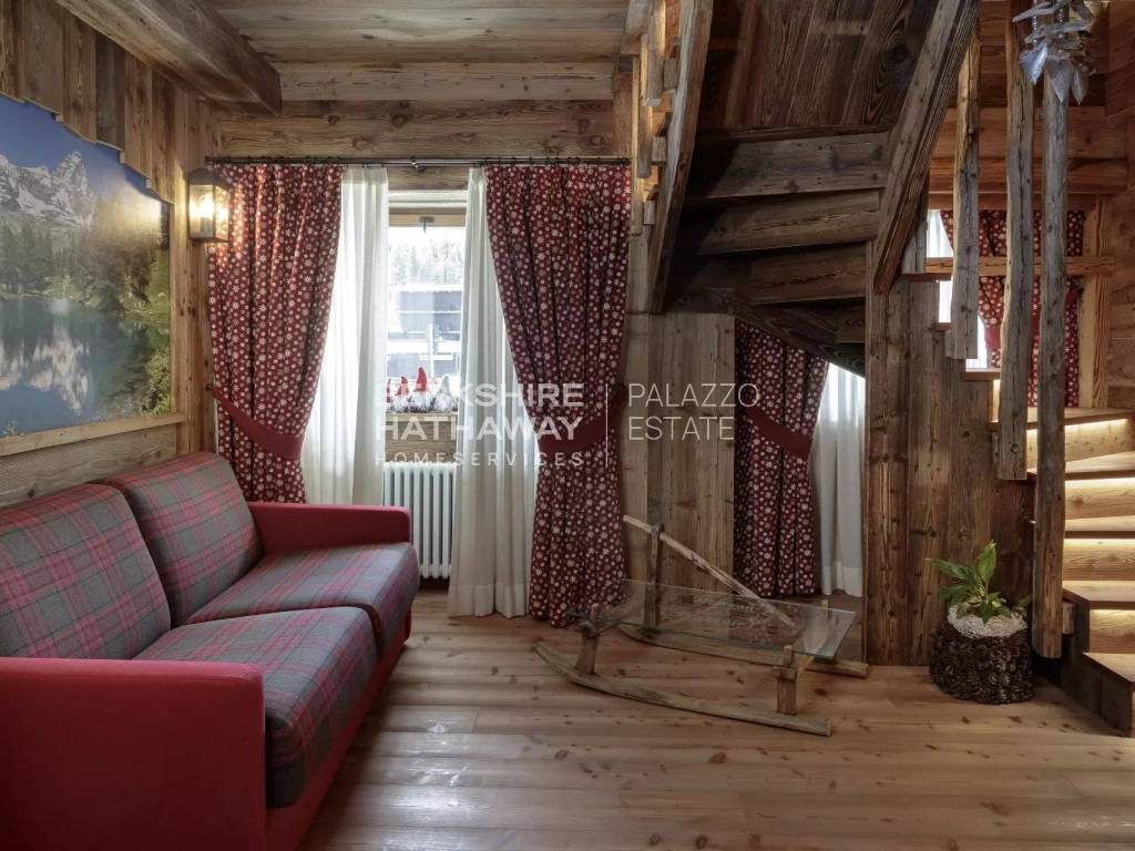 Vendita Appartamento Valtournenche. Trilocale in Breuil-Cervinia ...