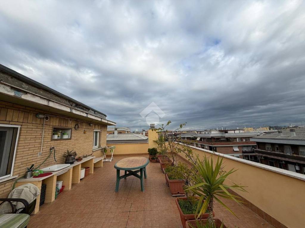 Vendita Attico in via della magliana nuova 196 Roma. Buono stato, con ...