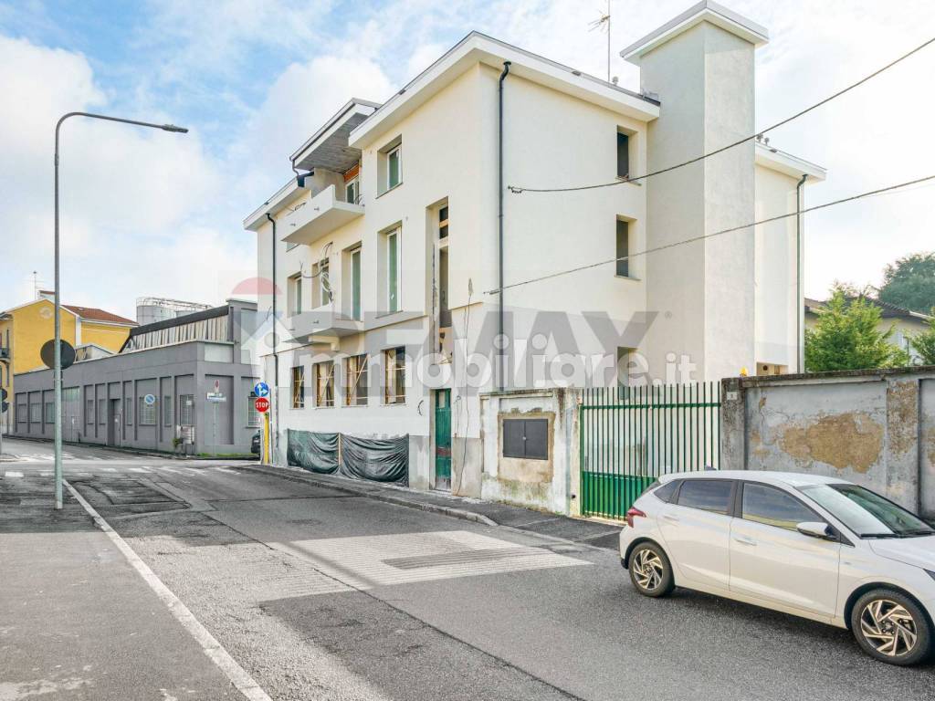 Vendita Appartamento Busto Arsizio. Trilocale in Bellini 17. Nuovo ...