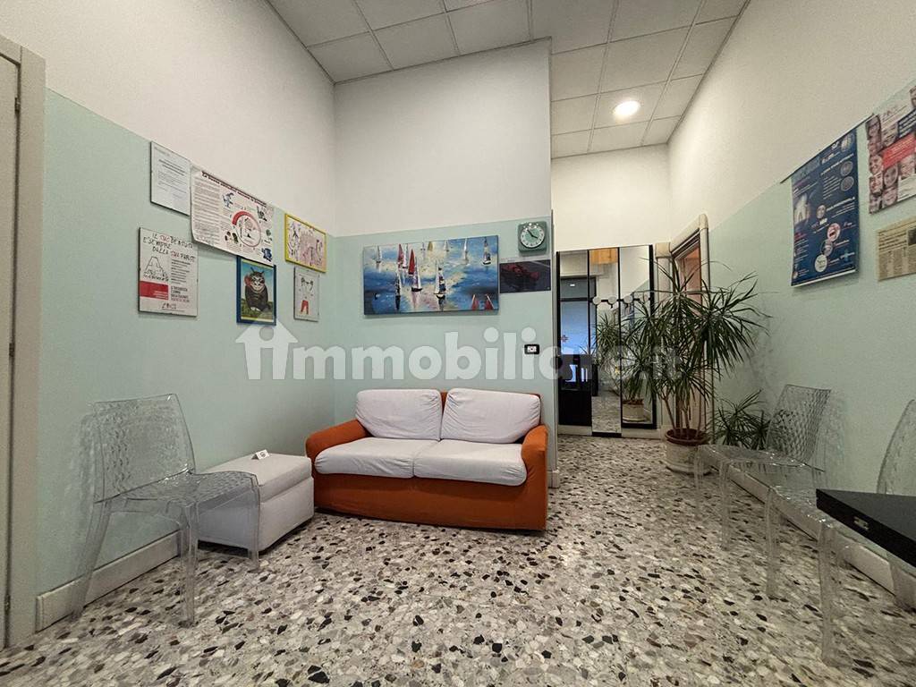 Locale commerciale via Edward Jenner 44, Parma, Rif. 125747661 ...