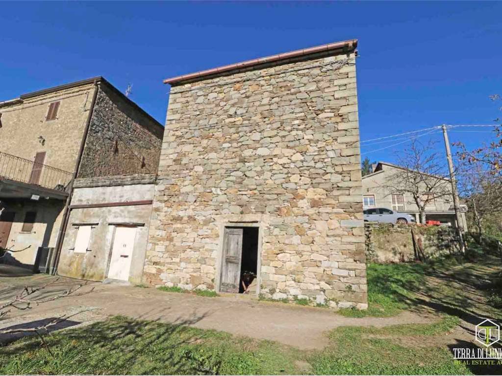 Vendita Rustico in arzelato Pontremoli. Da ristrutturare, 94 m², rif ...