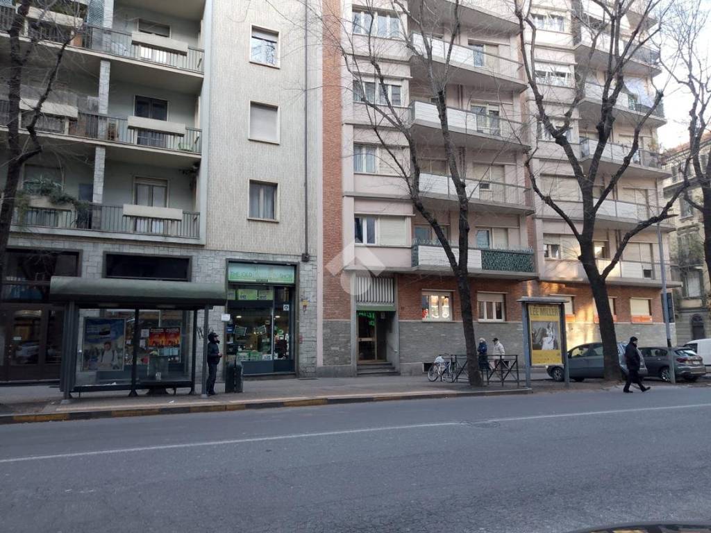 Locale commerciale corso Dante 79, Torino, Rif. 125736467 - Immobiliare.it