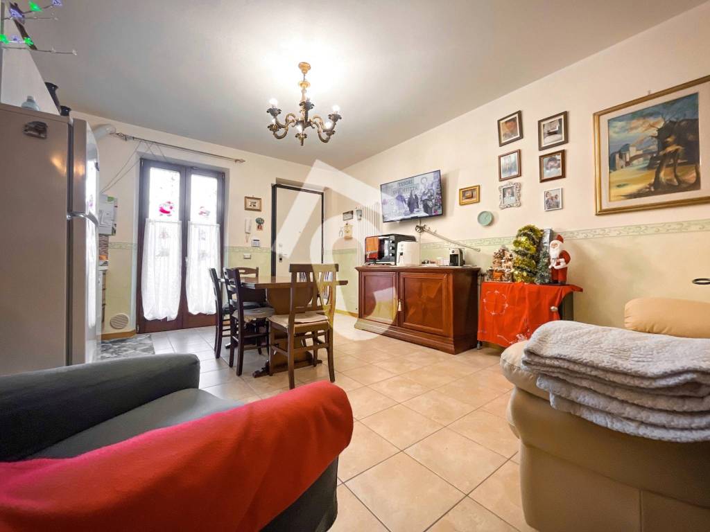 Vendita Appartamento Castelplanio. Trilocale, Ottimo stato, piano terra ...