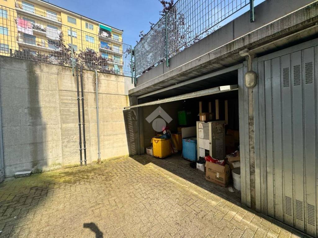 Garage - Box via Aldo Moro 47, Chivasso, Rif. 125797779 - Immobiliare.it