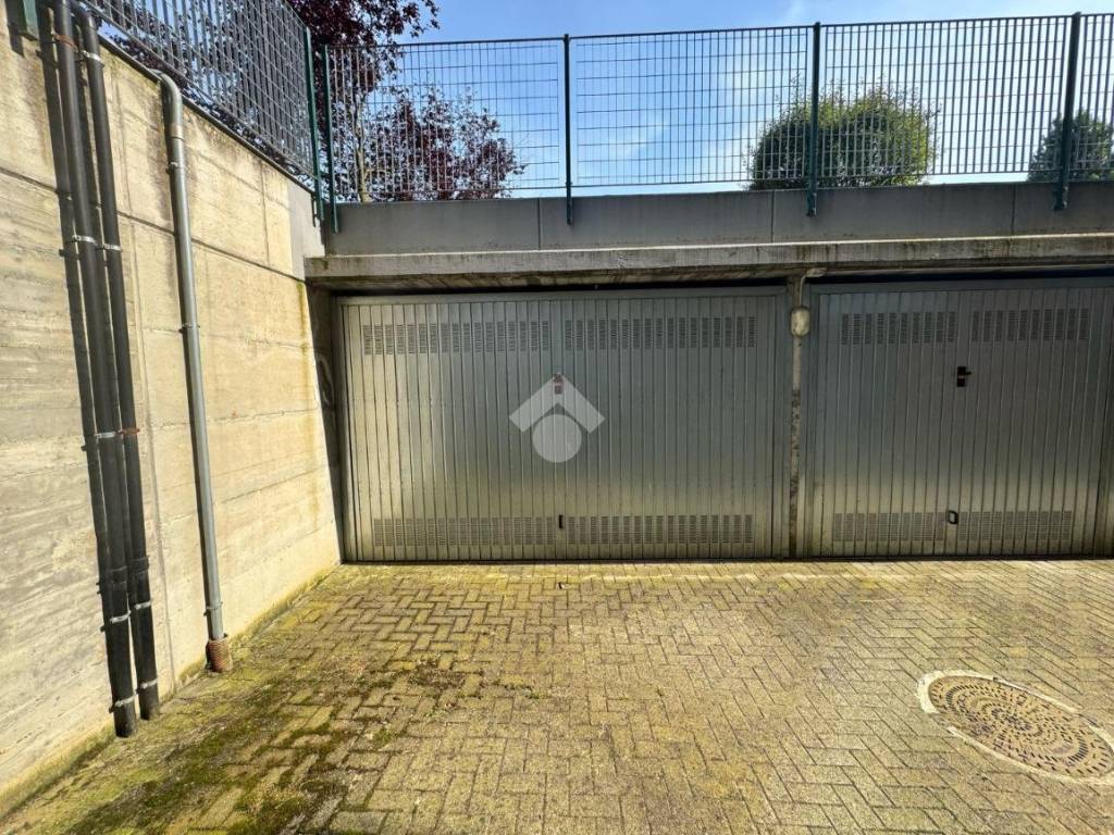 Garage - Box via Aldo Moro 47, Chivasso, Rif. 125797779 - Immobiliare.it