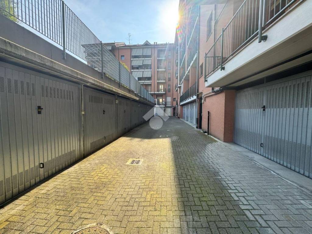 Garage - Box via Aldo Moro 47, Chivasso, Rif. 125797779 - Immobiliare.it