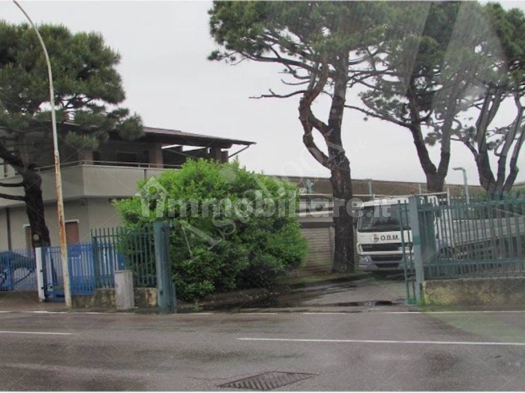 Asta per capannone, via Enrico Mattei, 6 Mesero, rif. 125798741 ...