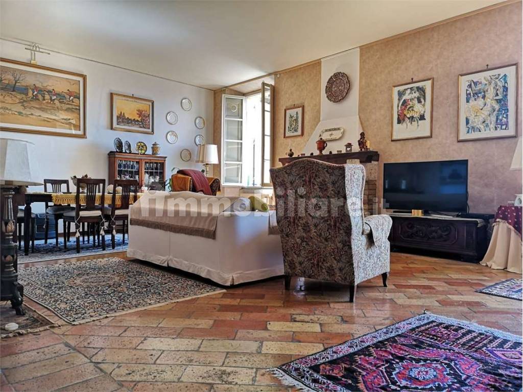 Affitto Appartamento Spoleto. Trilocale in via del Duomo. Buono stato ...