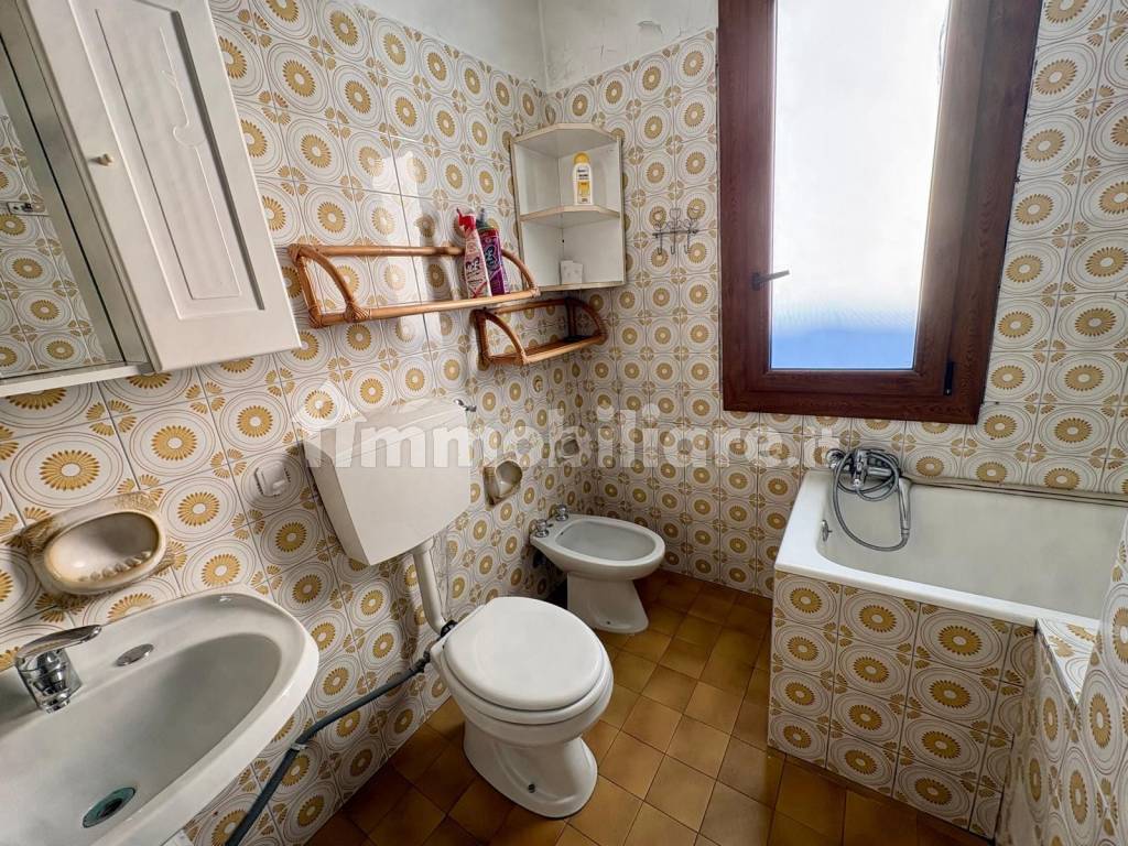 Sale Apartment Villar Dora. 3-room flat in via Sotto Castello. Good ...