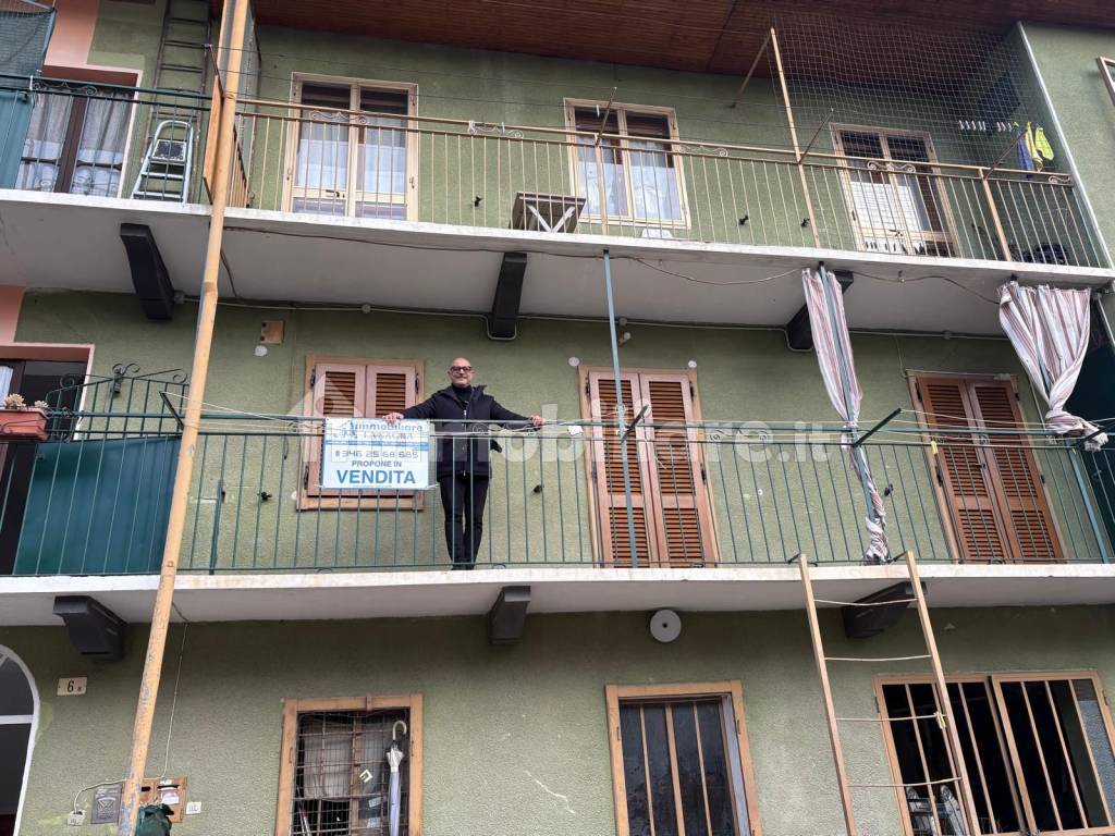 Sale Apartment Villar Dora. 3-room flat in via Sotto Castello. Good ...