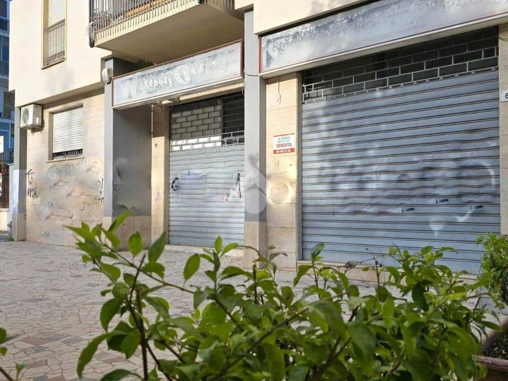 Locale commerciale via Enrico Fermi 4, Palermo, Rif. 125810085 ...