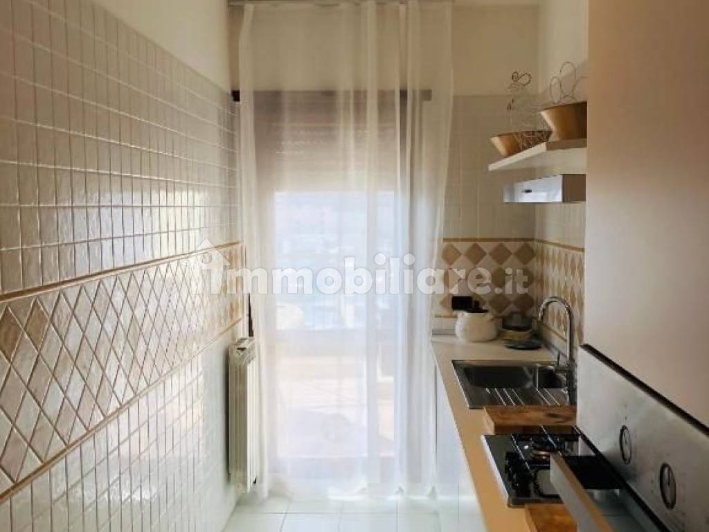 Vendita Appartamento Fiumicino. Bilocale in via del Perugino. Buono ...