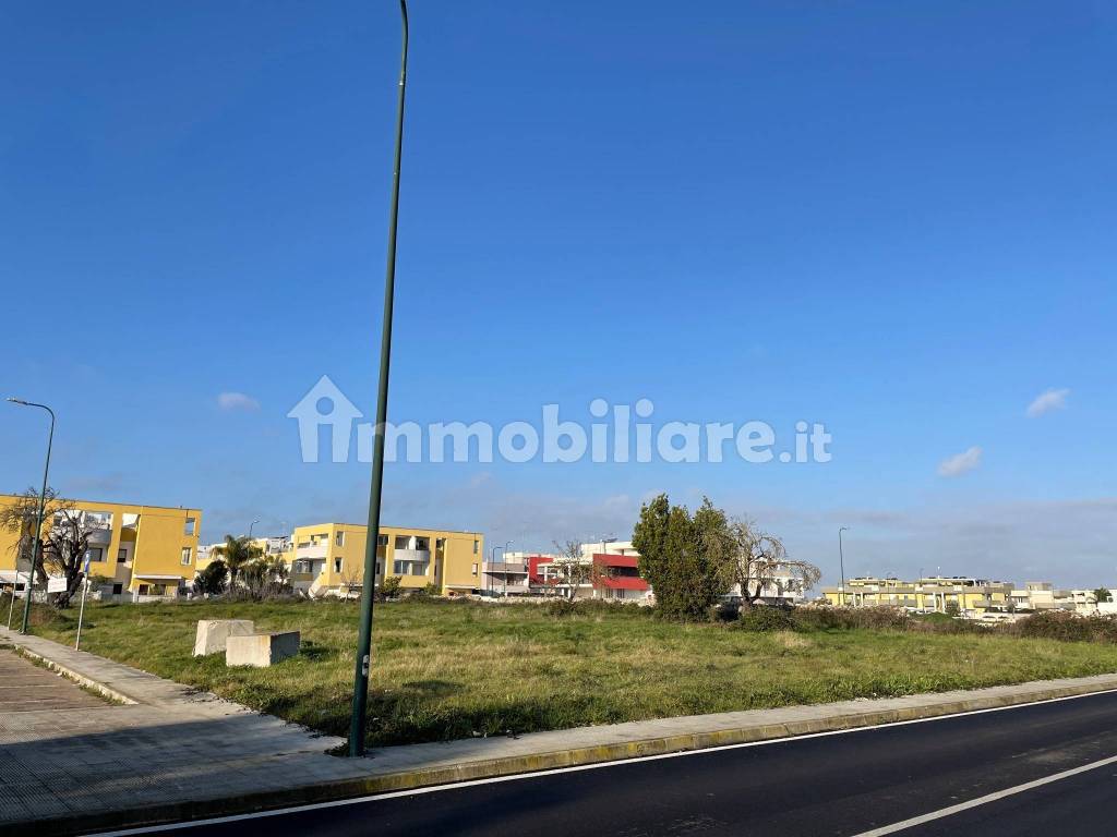 Vendita Villa plurifamiliare in via Vecchia San Donato 50 Cavallino ...