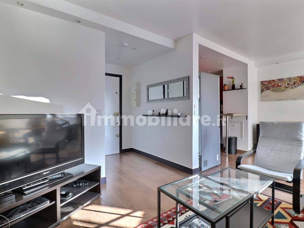 Affitto Appartamento Parigi. Bilocale in Rue des Morillons. Ottimo ...