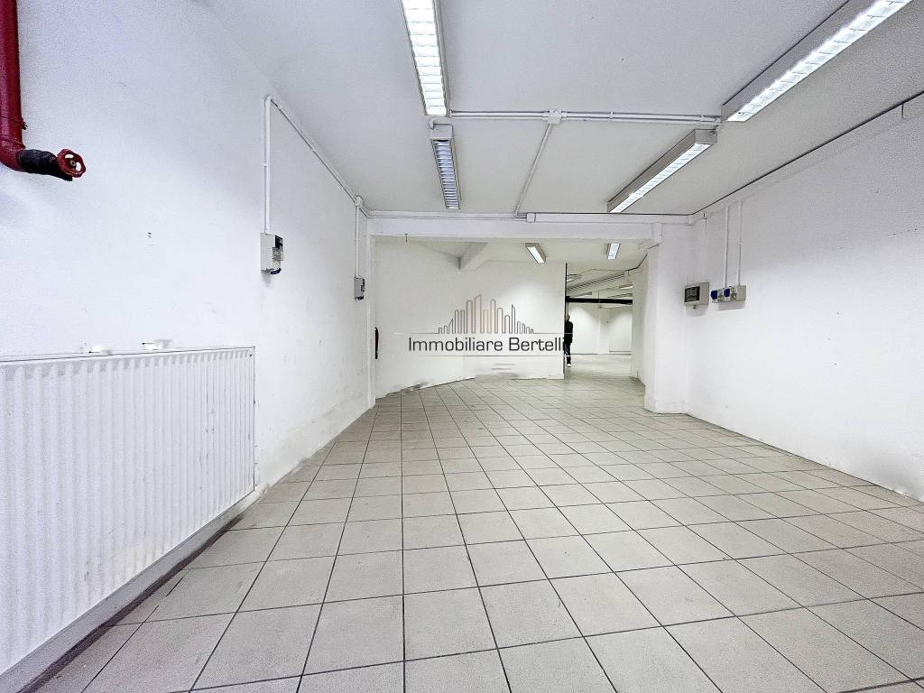 Magazzino - Deposito via Giacomo Watt 14, Milano, Rif. 125828985 ...