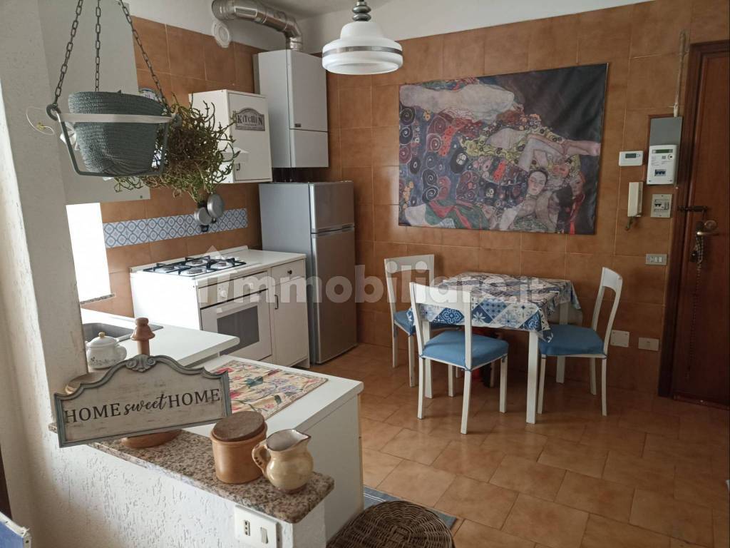 Affitto Appartamento Altare. Trilocale in via Mallare 5. Buono stato ...