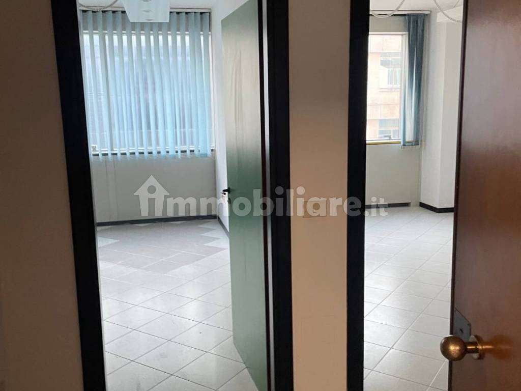 Ufficio - Studio centro Direzionale C 2, Napoli, Rif. 125832545 - Immobiliare.it