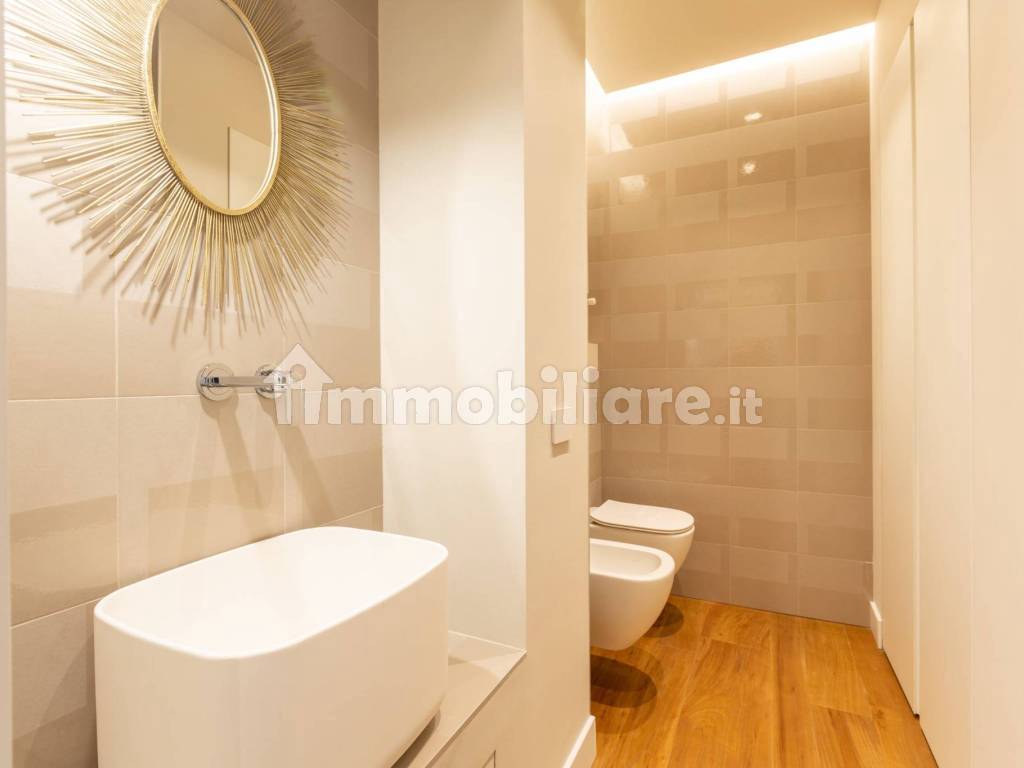 Vendita Appartamento Milano. Bilocale in via Tonale 9. Ottimo stato ...