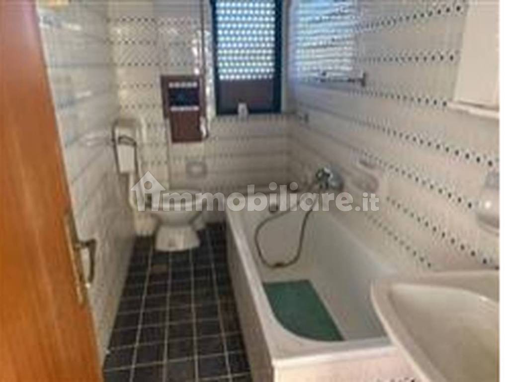 Asta per appartamento, via Taranto, Rocca Imperiale Marina Rocca ...