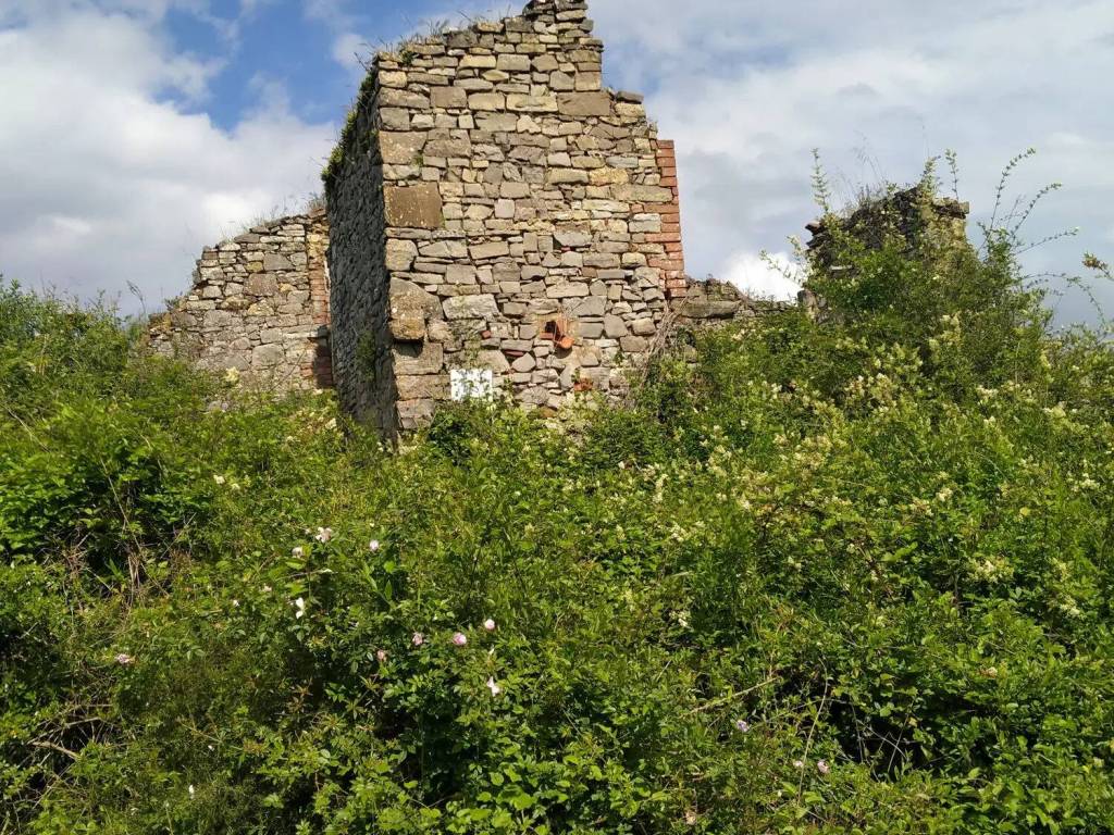 Vendita Rustico in via Baldani Sant'Arcangelo, 1 Magione. Da ...