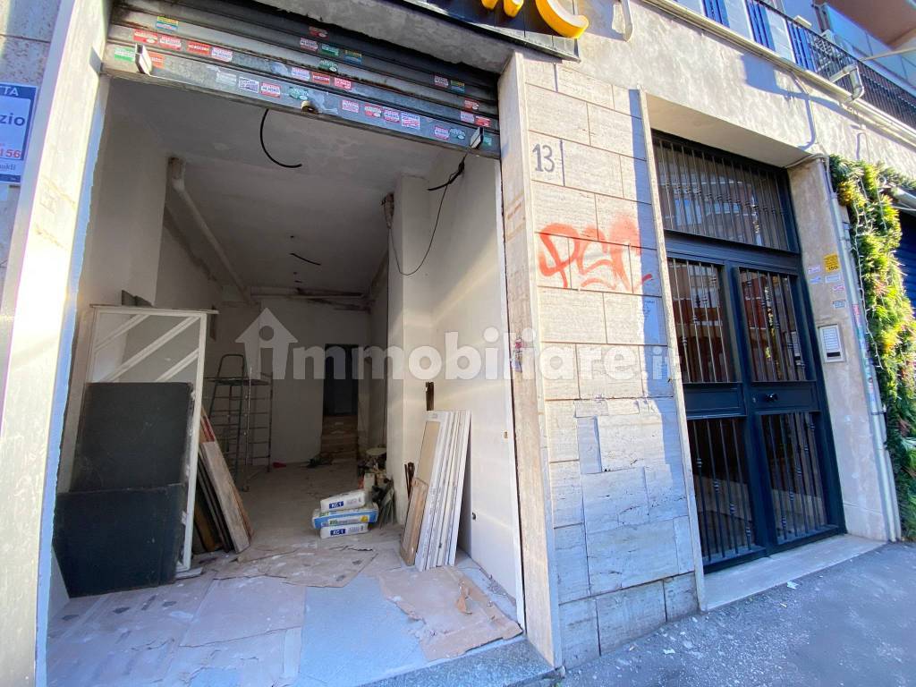 Locale commerciale via Sestio Calvino 13, Roma, Rif. 125837497 ...