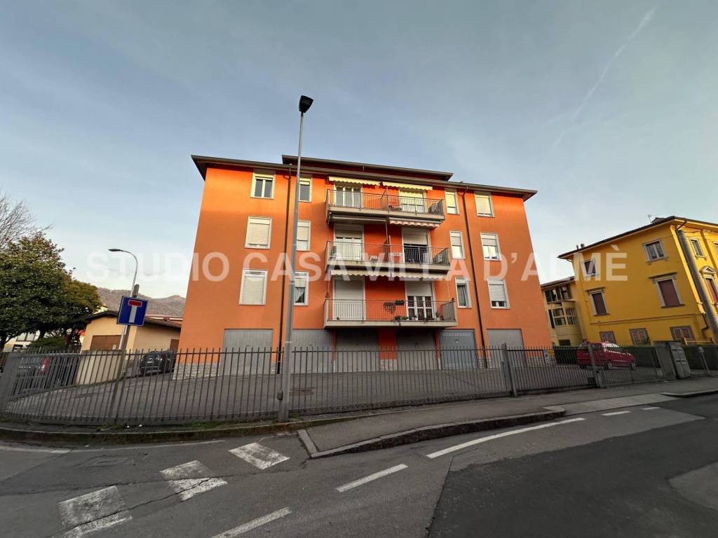 Vendita Appartamento Villa d'Almè. Trilocale in via Prada. Buono stato ...