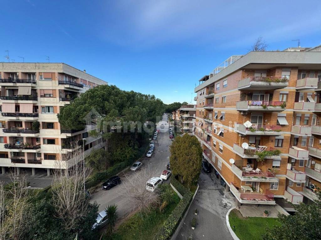Vendita Appartamento Roma. Quadrilocale in via Luigi Chiala , 130 ...