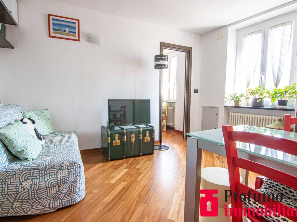 Vendita Appartamento Genova. Bilocale in via Giacomo Profumo. Ottimo ...