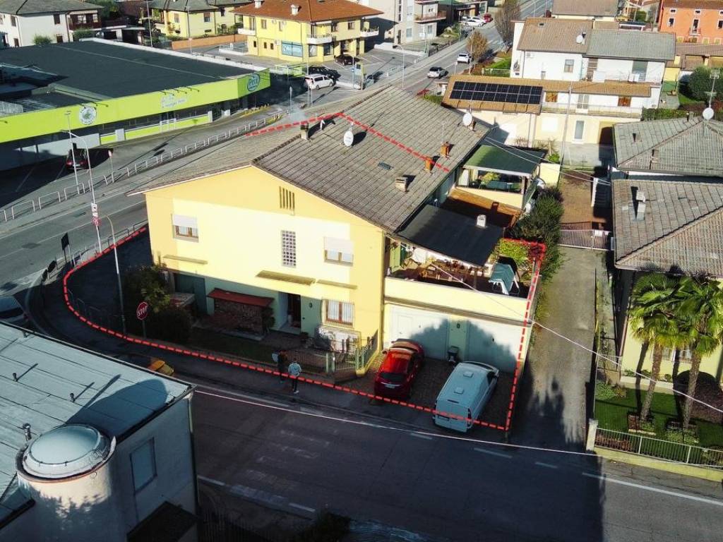 Vendita Appartamento Caldogno. Quadrilocale in via Giaroni, 1. Piano ...