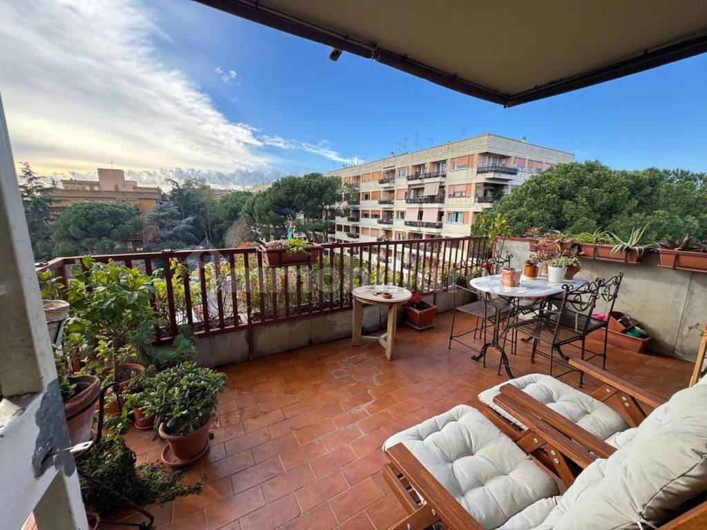 Vendita Appartamento Roma. Quadrilocale in via Luigi Chiala , 130 ...