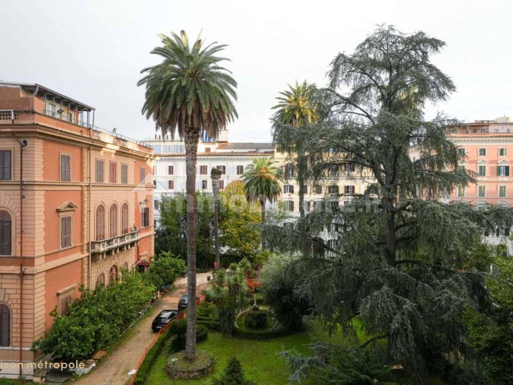 Affitto Appartamento Roma. Quadrilocale in via Castelfidardo. Ottimo ...
