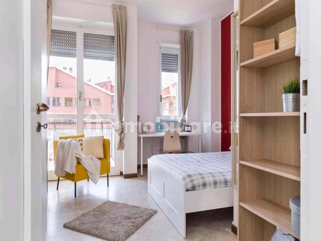 Stanza in affitto in Appartamento, affittasi camera via Dei Mandorli ...