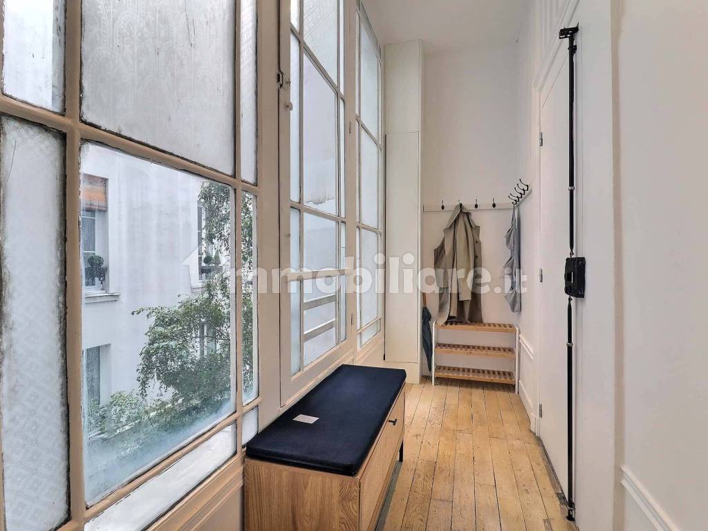 Affitto Appartamento Parigi. Trilocale in Rue de Provence. Ottimo stato ...